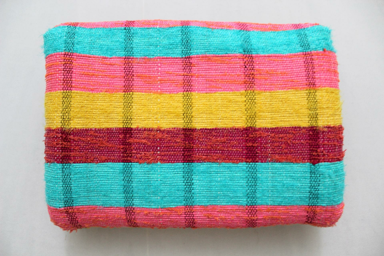 New Design Rectangular Hand Woven Chindi Rag Rug Floor Carpet Tropicana ...