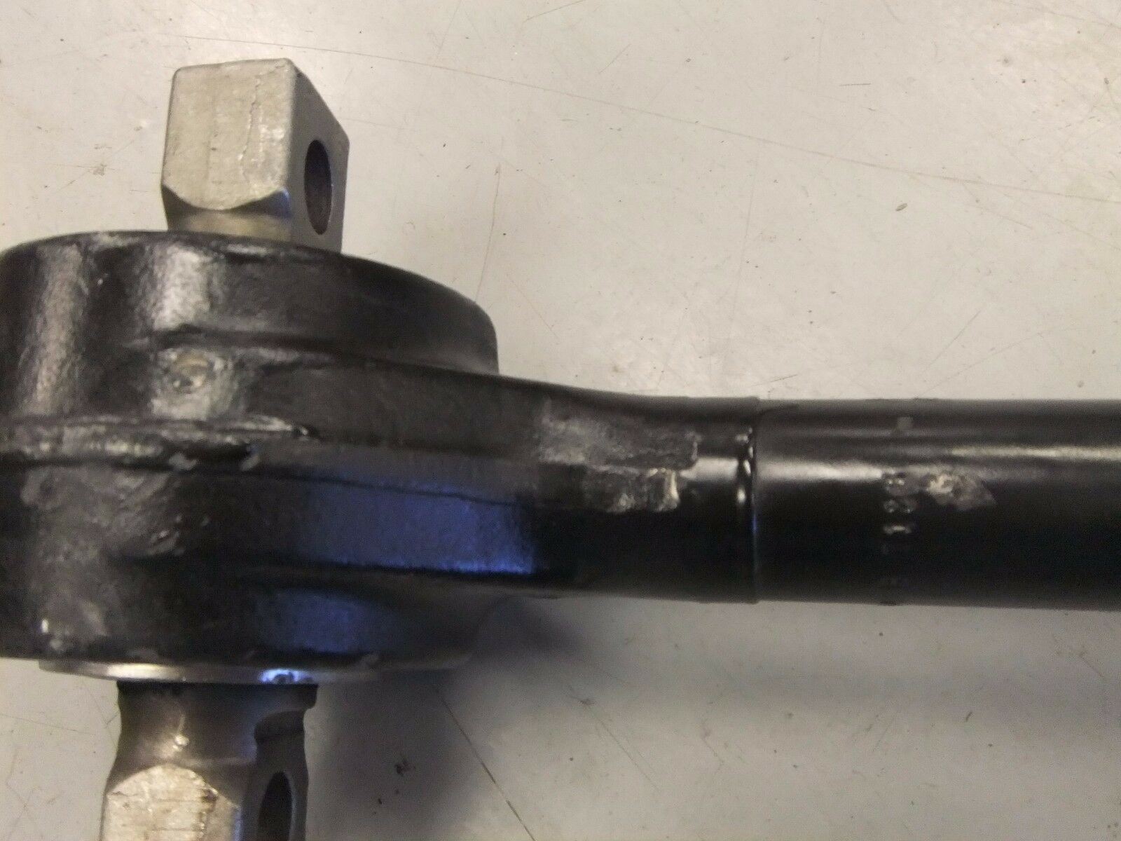 Freightliner Control Rod - Rear Suspension Torque Arm - P/N 16-14998 ...