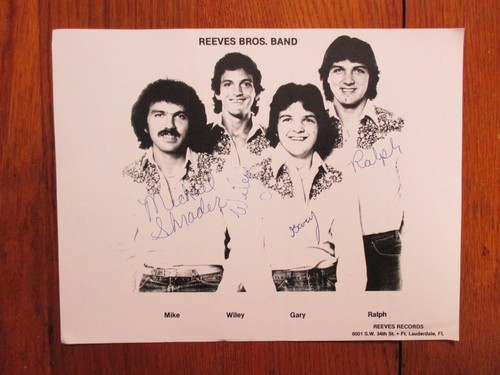 REEVES BROS. BAND(Michael Shrader/Wiley, Gary, Ralph)Signed 8 1/2 x 11 ...