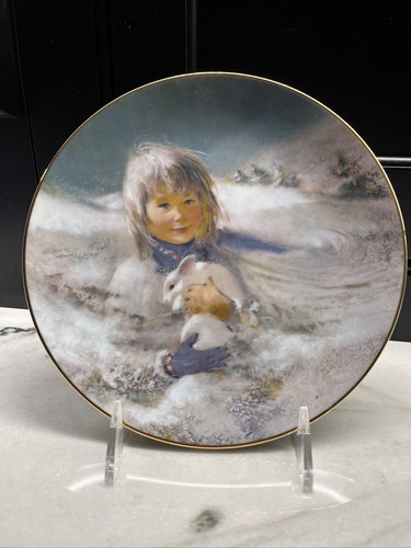 "Snow Bunny" Plate 1980 Thornton Utz Fine China by Viletta 4191C 8.5 ...