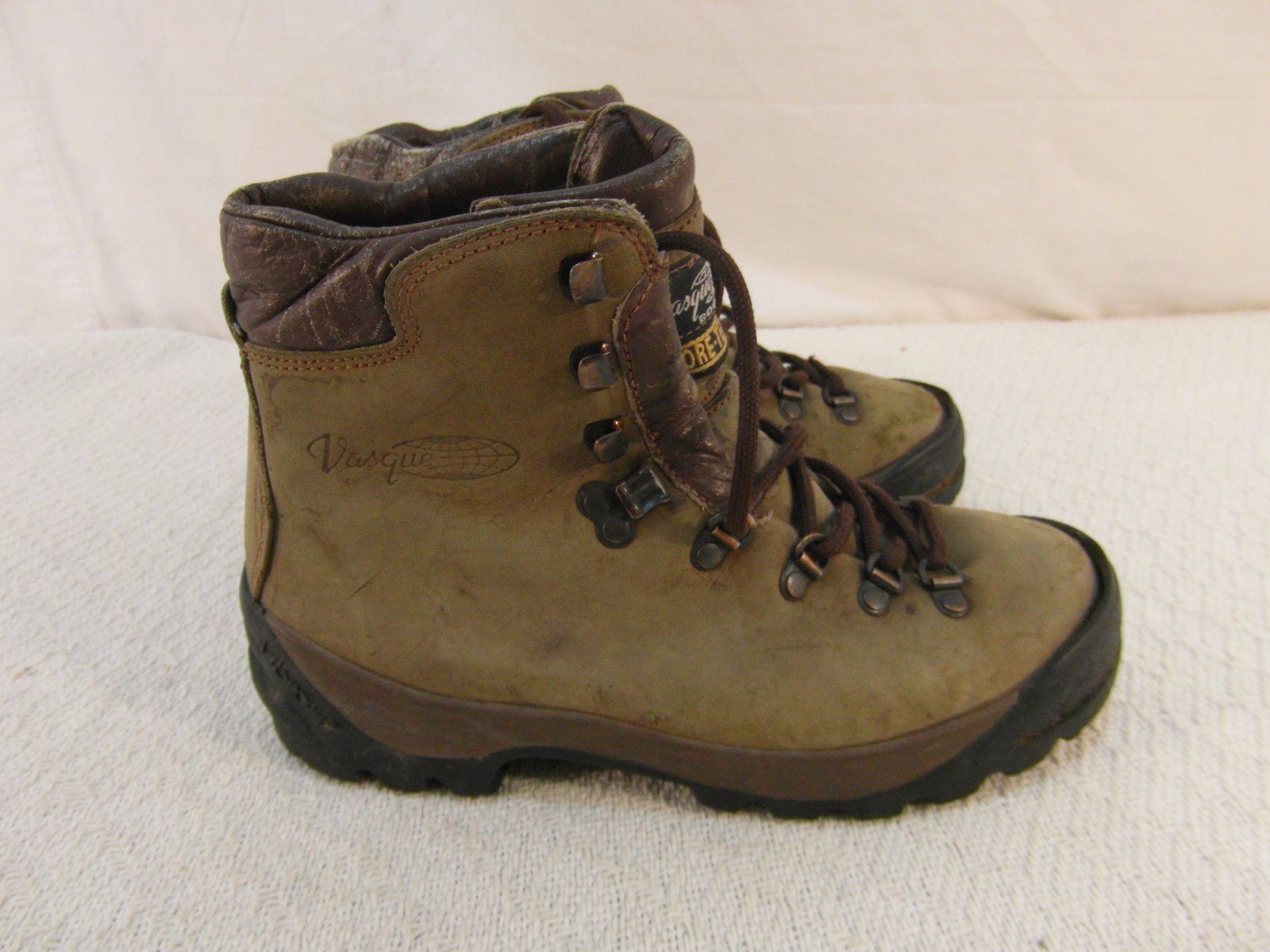 Adult Men's Vintage Vasque Leather Italian Made Lace Up Hiking 8M Boots ...