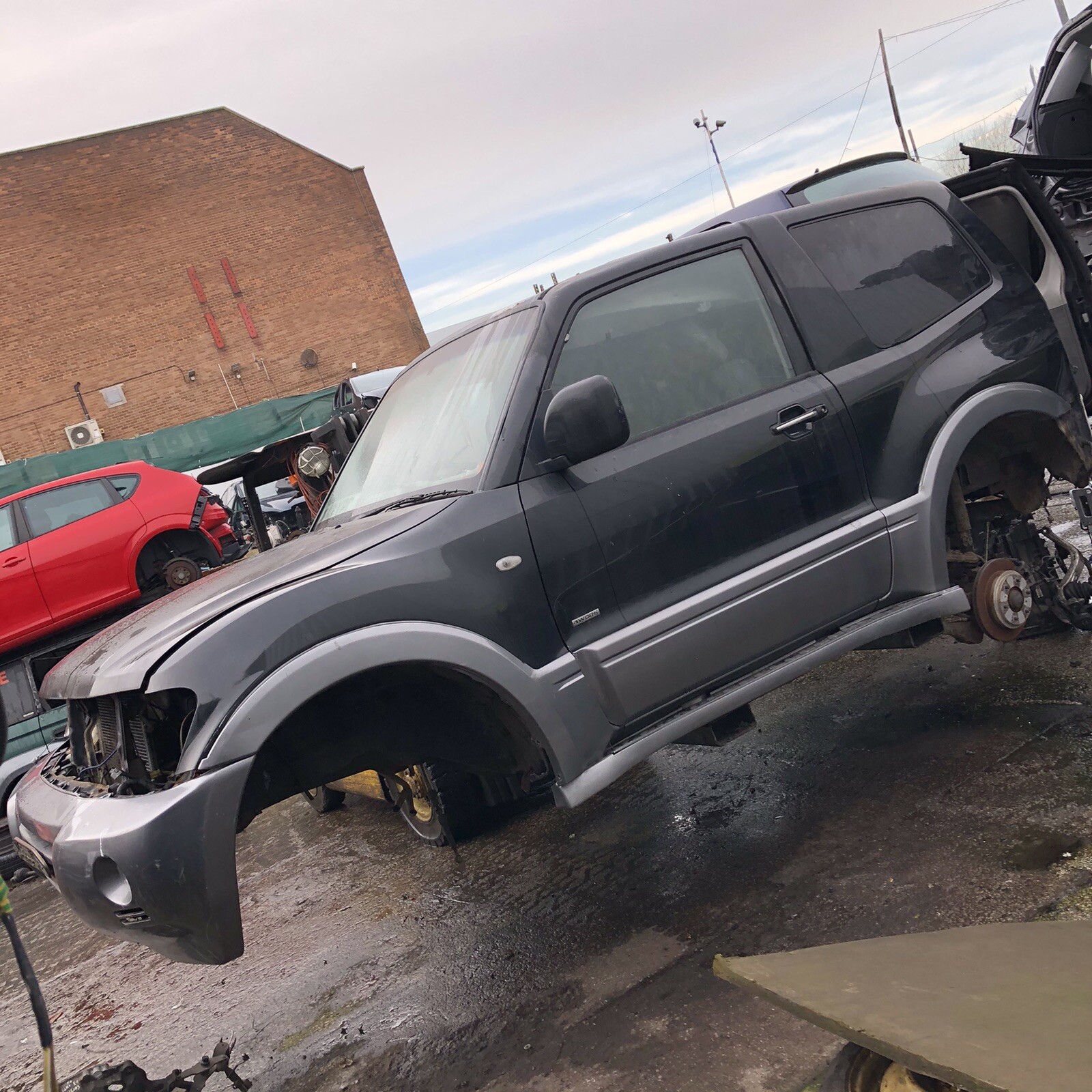 1999-2006 Mitsubishi Shogun MK3 SWB N/S Left Passenger Side Front Door ...