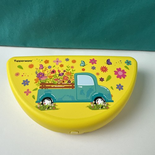 Tupperware Folded Lunch Keeper Half Circle Sandwich empanada Spring ...