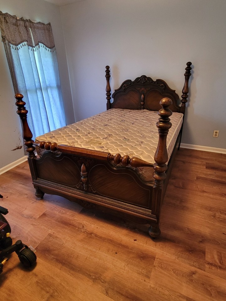 Cherry Antique Bedroom Suite/4pc: Vanity w/ Stool , 3/4 Bed, Chest of Drawers | eBay