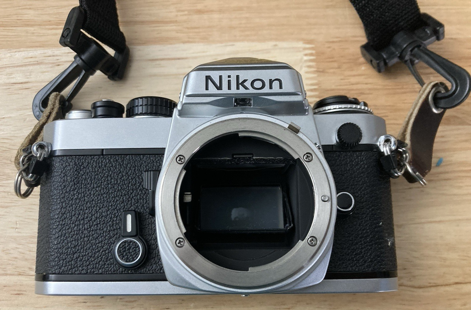 Nikon FE 4093963 film Camera with 50mm Lens and Bag (Tested) | eBay