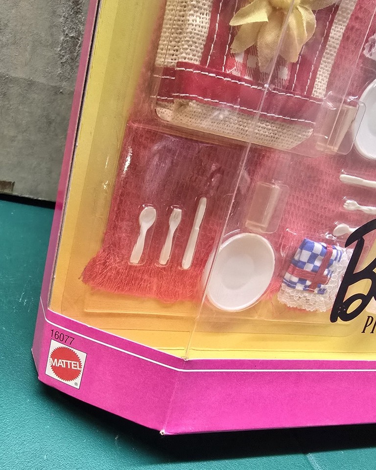 Barbie Millicent Roberts Picnic Perfect Outfit #16077 Limited Edition ...