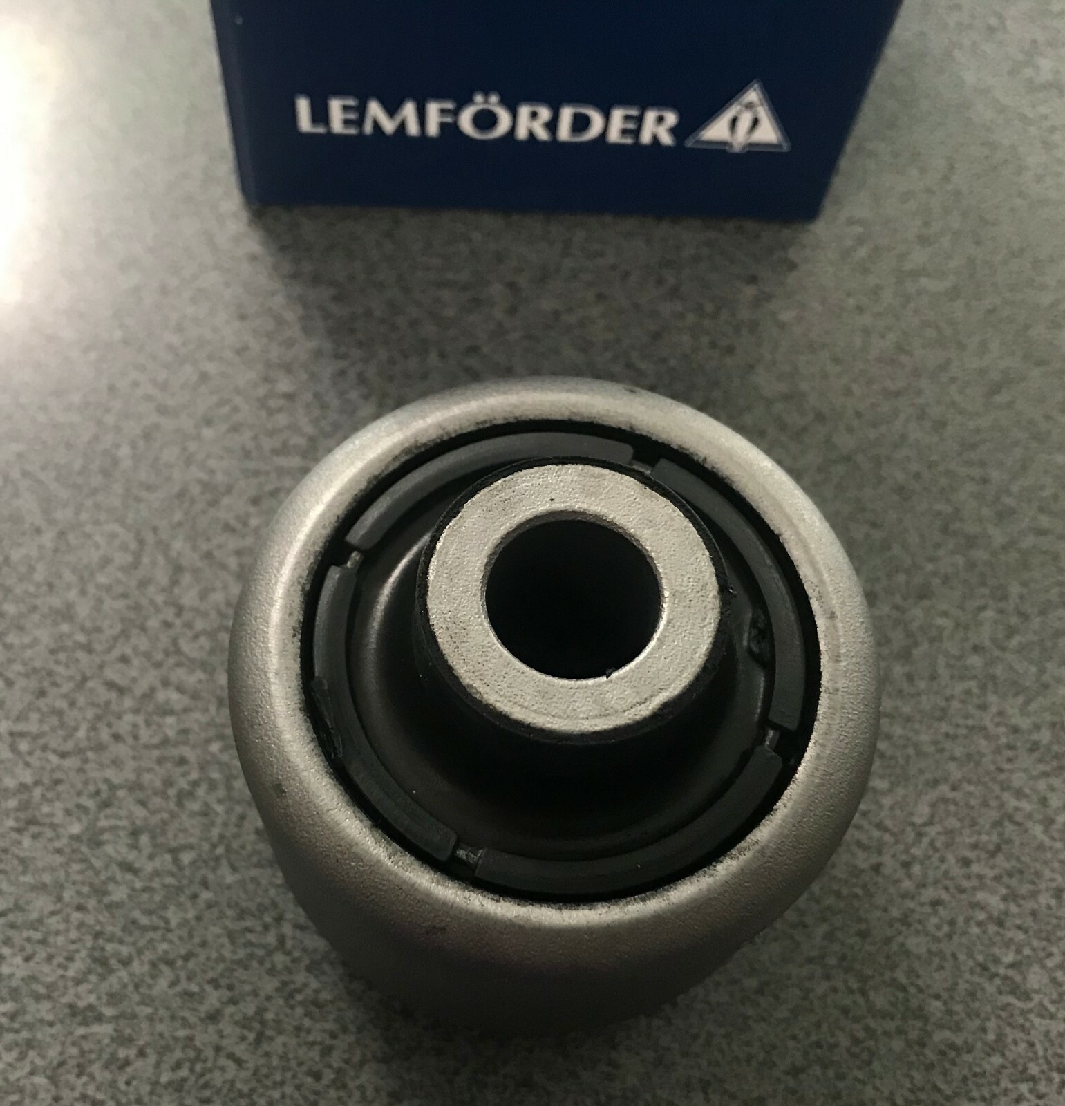 Ford Mondeo S-MAX VOLVO V70 S80 S60 Control Arm-/Trailing Arm Bush ...