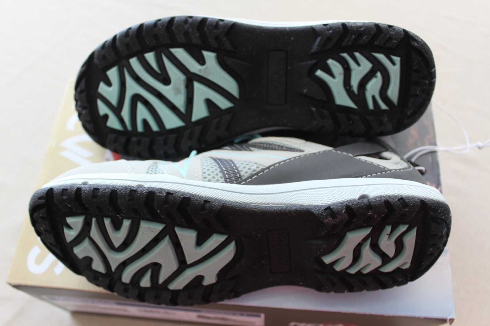 Nevados Size 7 M CAYENNE VENT Grey Teal Sneakers Loafers Women's Shoes ...