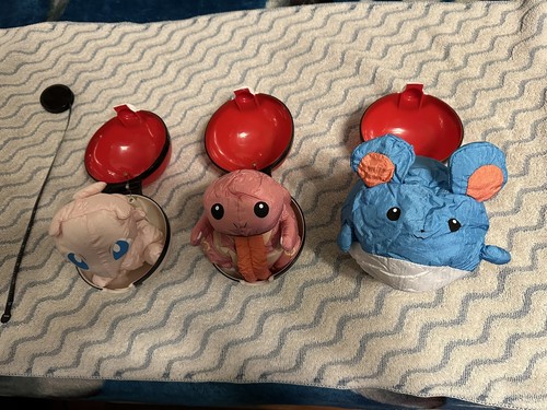 1998 Vintage Hasbro Pokemon Pop-Open Pokeball Plush Lot Marill, Mew ...