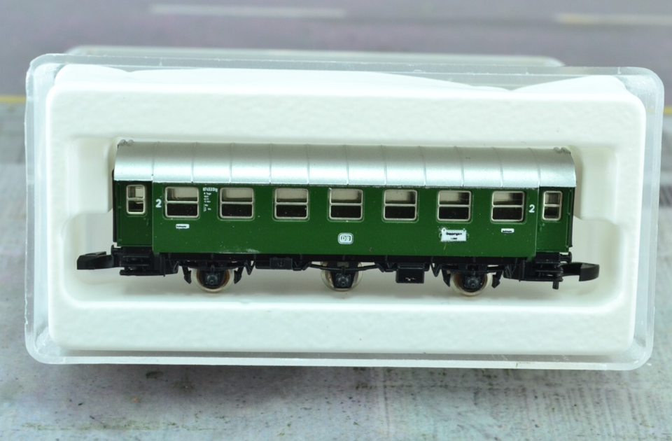 Marklin 8707 3 Axle DB 2nd Class Passenger Car Z Scale | eBay