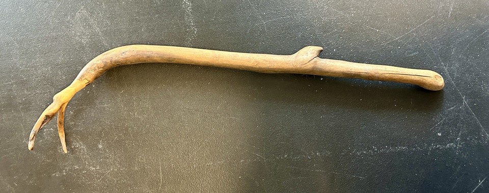 Wood Dowsing Stick Claw Witch Wand Back Scratcher Stick 24” Halloween ...