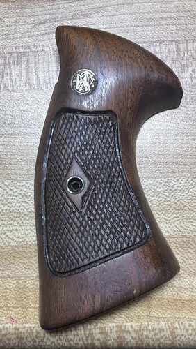 Smith & Wesson Walnut Diamond K Frame Square Butt Target Grips | eBay