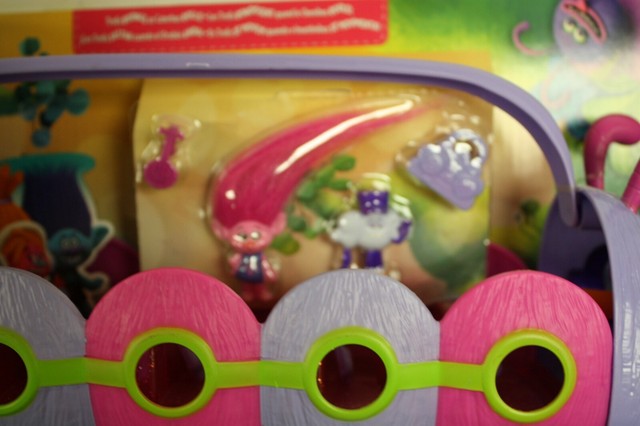 DreamWorks Trolls Caterbus Playset With Poppy for sale online | eBay