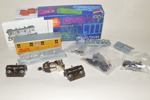 HO scale Roundhouse Union Pacific RR Boxcab Box Cab diesel locomotive ...