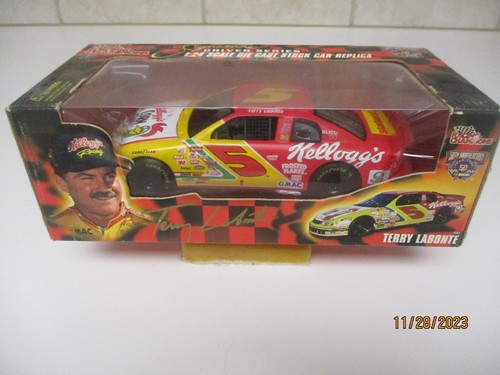1998 Racing Champions Signature Series # 5 Terry Labonte -- 1/24th ...