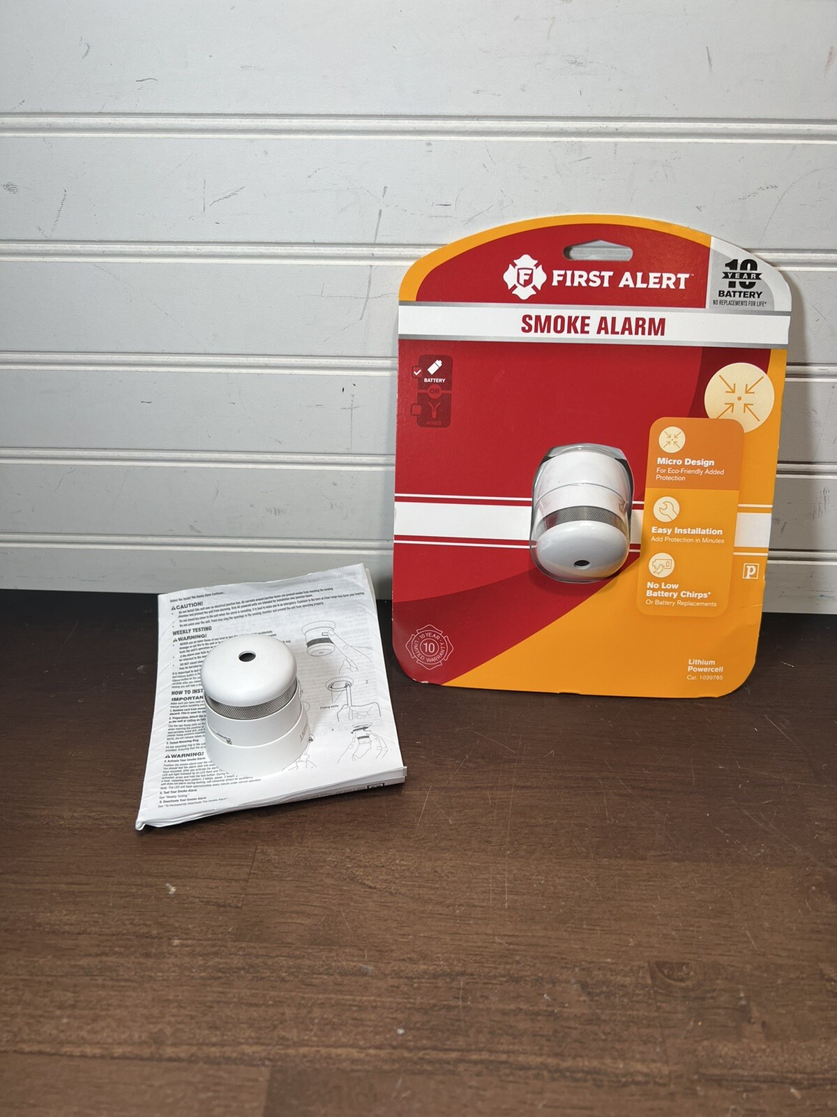 First Alert P1010 10-Year Battery Atom Photoelectric Micro Smoke Alarm ...