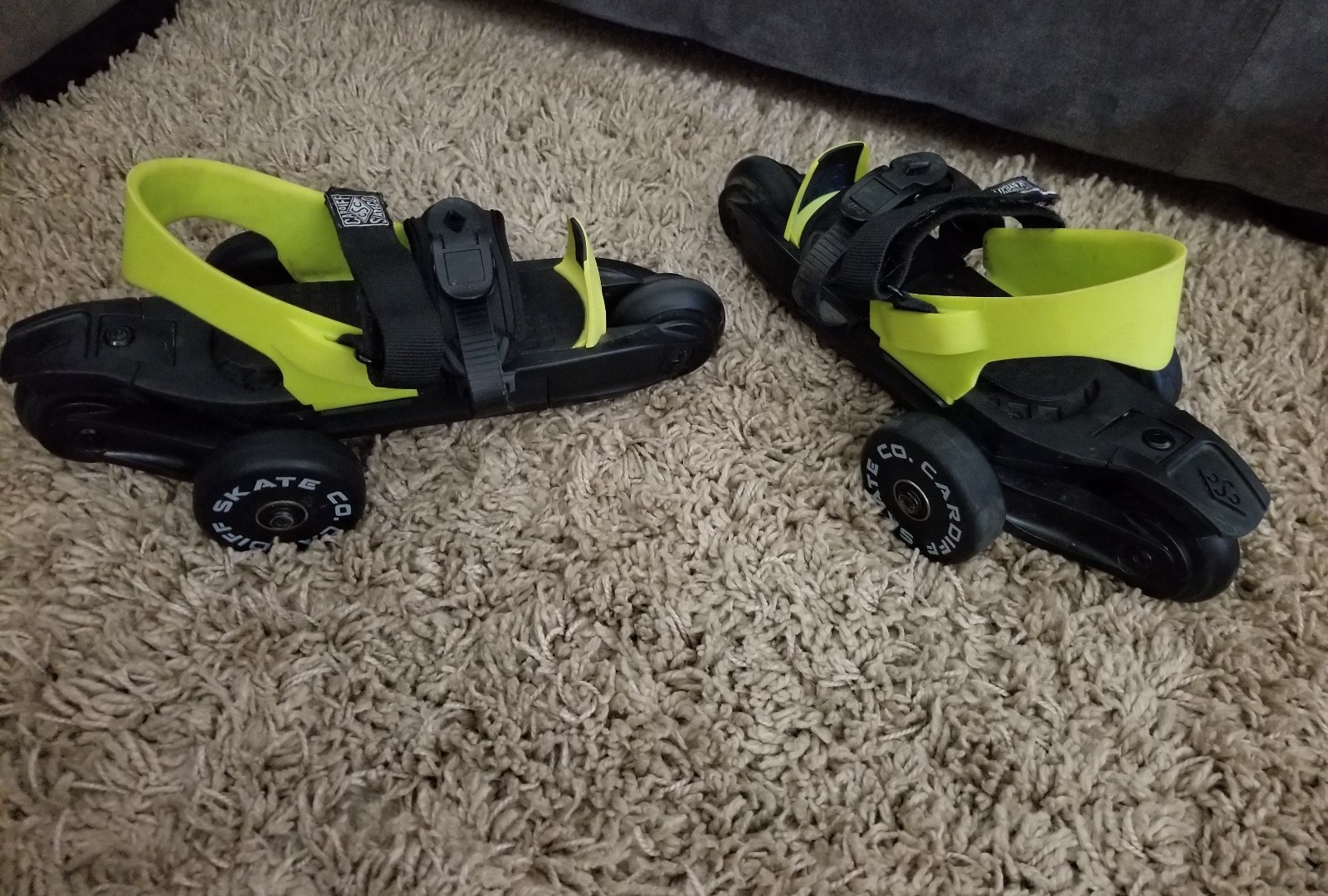 CARDIFF CRUISER ROLLER SKATES YOUTH 12-5 BOYS/12-6 GIRLS BLACK/NEON ...