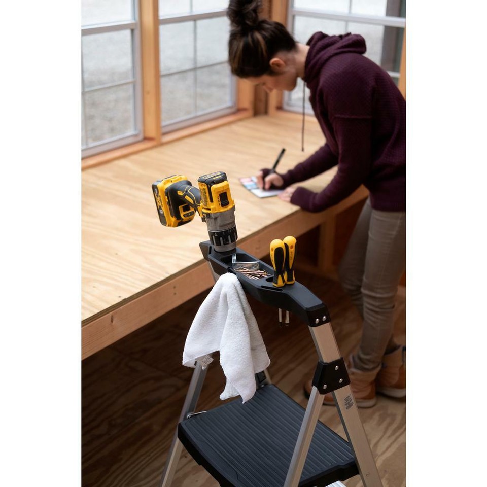 Easy Reach by Gorilla Ladders Ladder. 2-Step Aluminum Ultra-Light Step ...