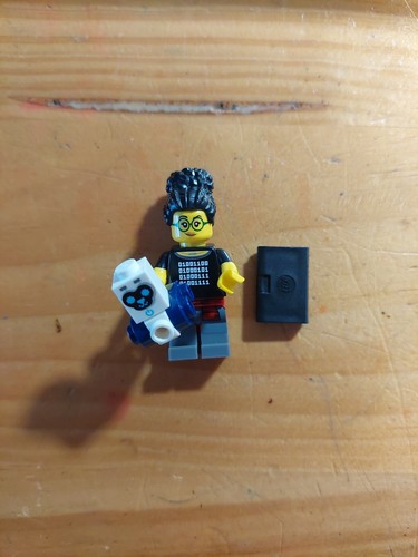 Lego mini figure computer Programmer, Series 19 set- 71025 collectable ...