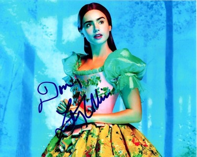 LILY COLLINS Autographed Signed 8x10 MIRROR MIRROR SNOW WHITE Photo ...