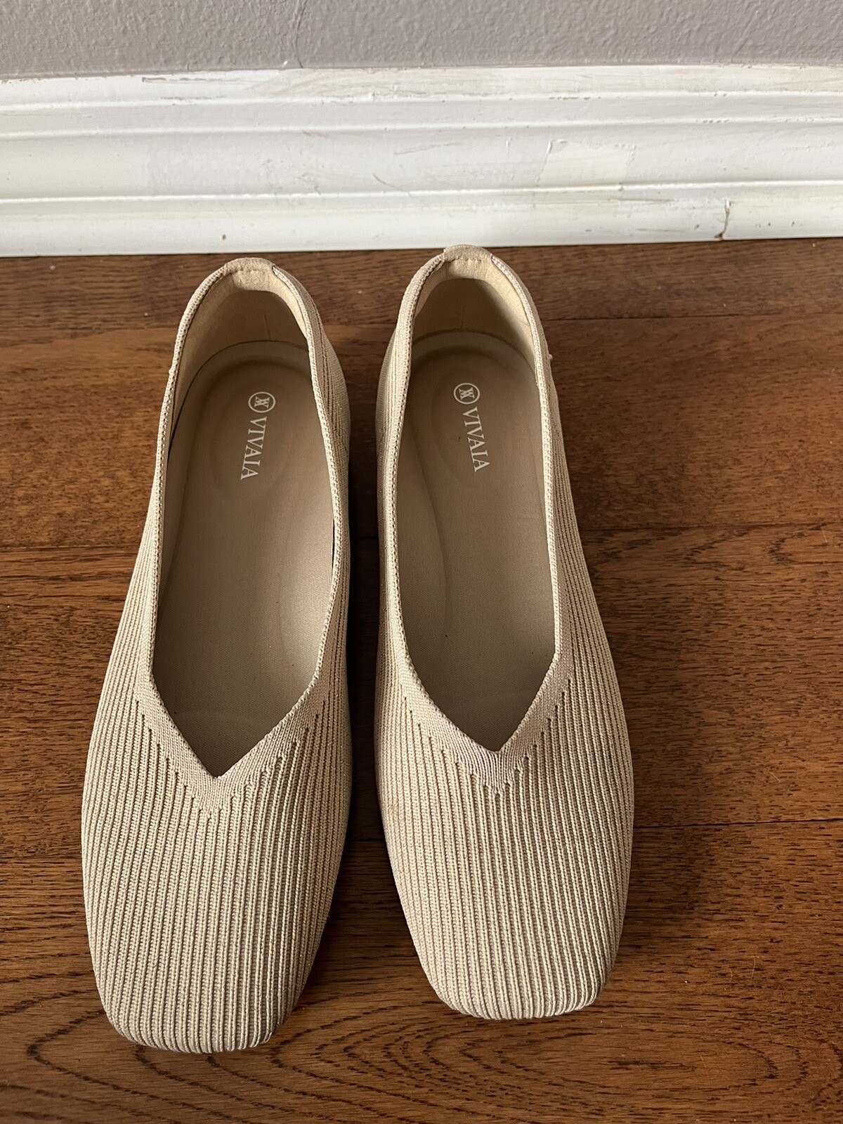 Vivaia Women's Margot 2.0 Square Toe V Cut Flats Almo… - Gem