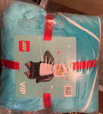LEGO - 5007023 VIP Blue Fleece / Blanket - New & Sealed | eBay UK