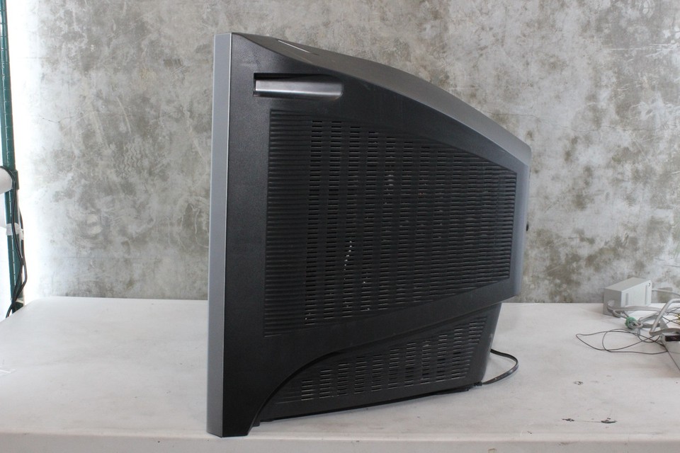 Sony Trinitron KV-24FS120 24" CRT TV RetroGaming Television No Remote ...