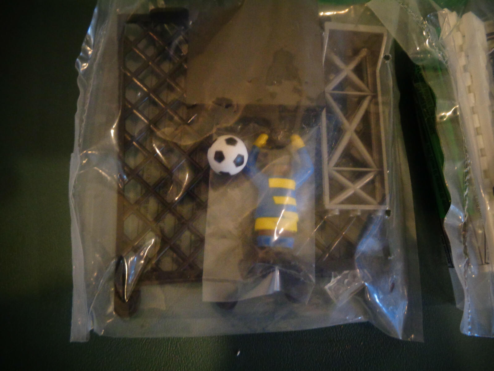 2001 RITVIK MEGA BLOKS SPORTS 2 GO SOCCER NEW IN FIELD CARRY CASE #9192 ...