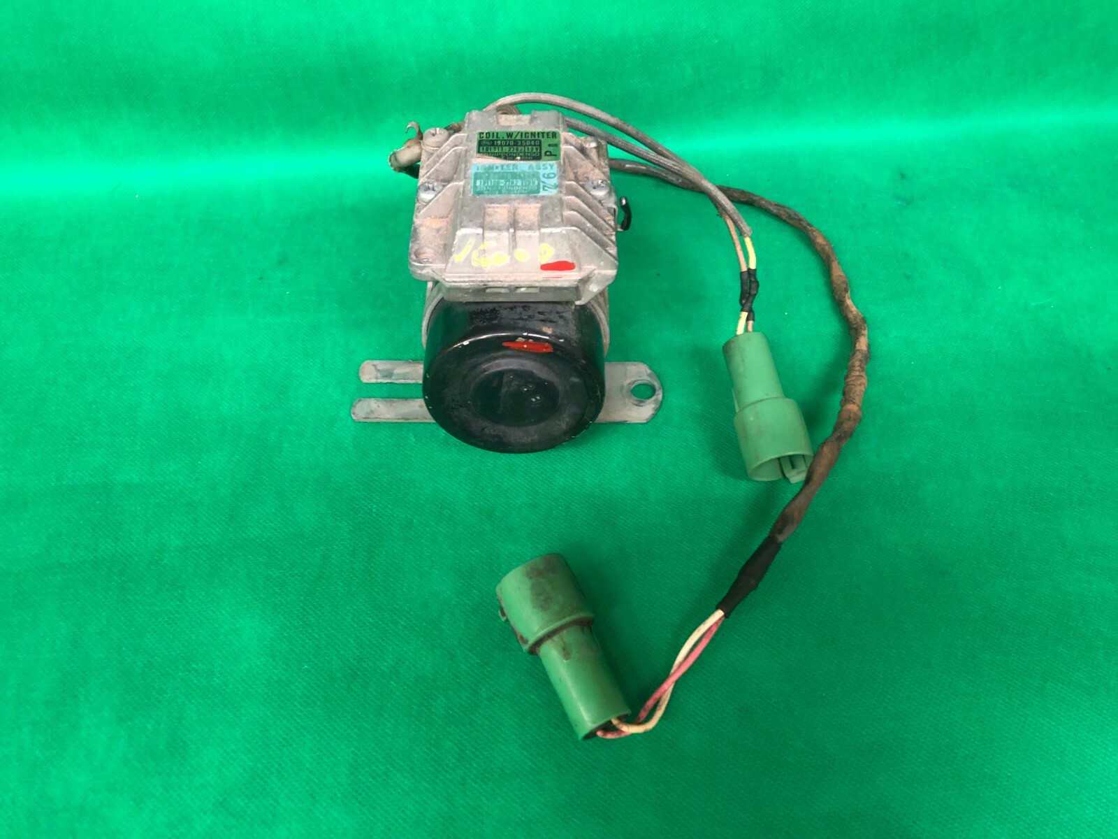 Toyota PICKUP TRUCK 22R Igniter 19070-35040 IGNITION COIL MODULE OEM ...
