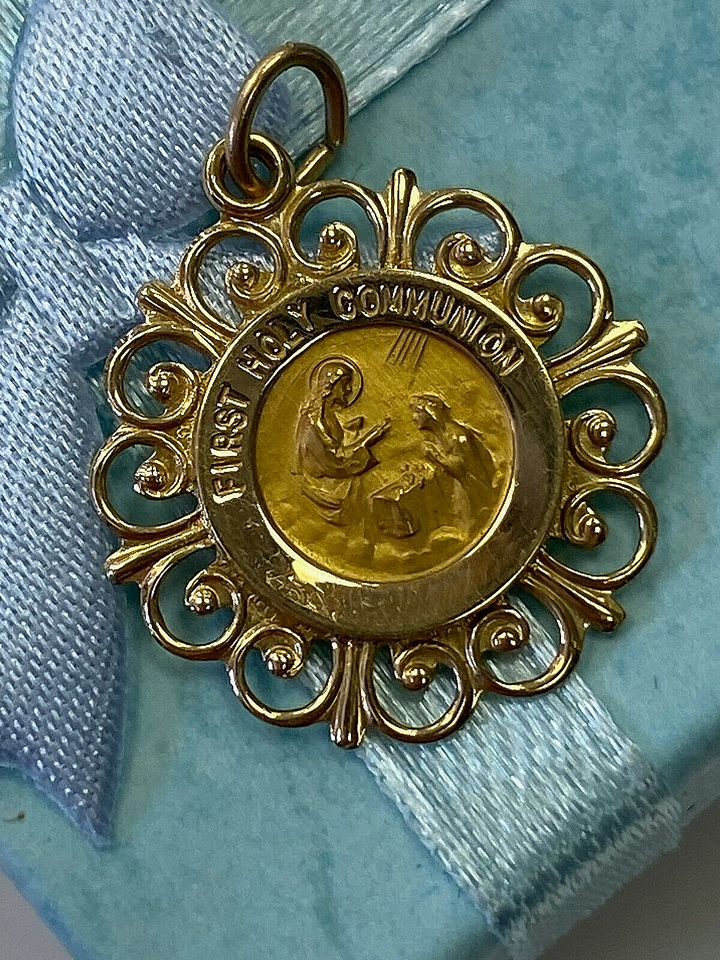 14K YELLOW GOLD FIRST HOLY COMMUNION MEDAL NECKLACE CHARM PENDANT ...