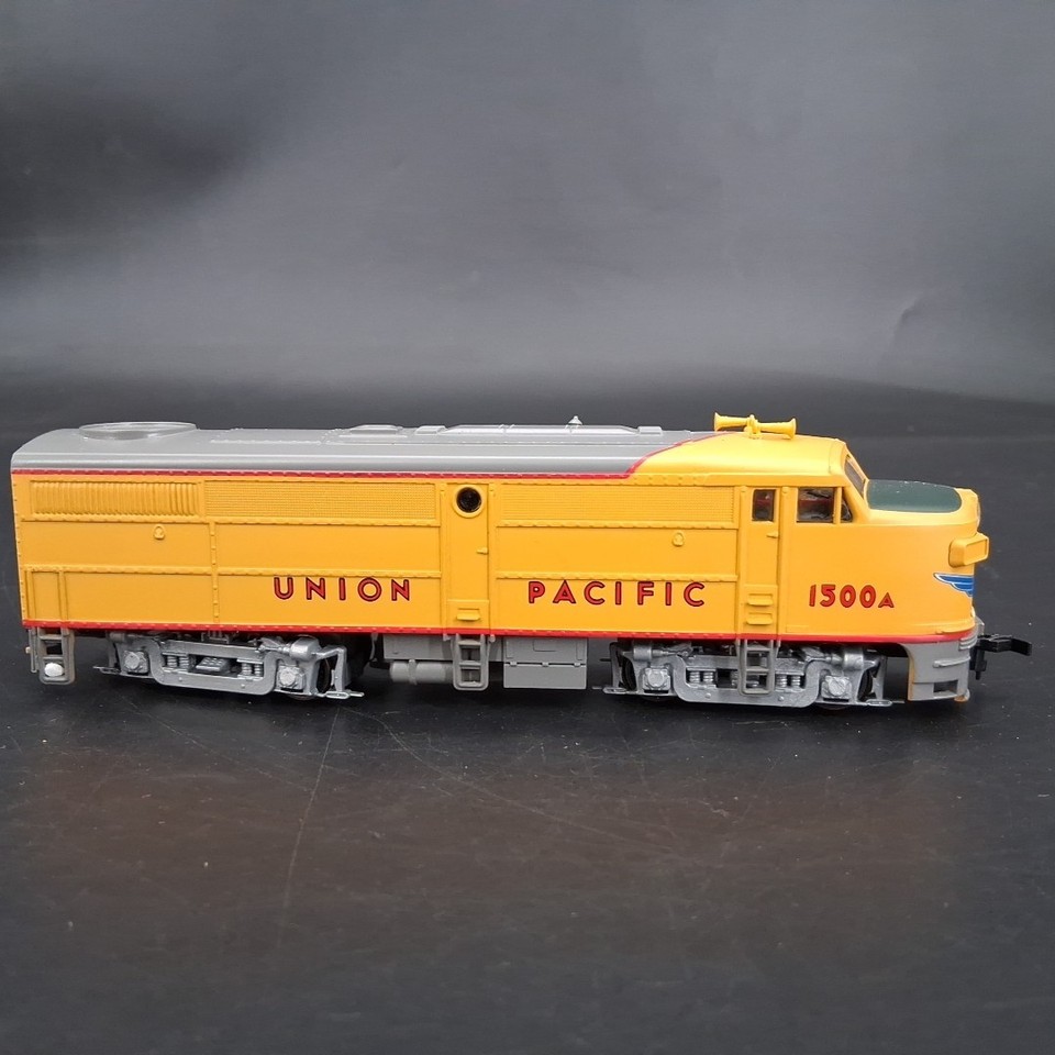 HO Gauge FA1 Union Pacific 1500A DC Untested - No Box Parts Or Repair ...