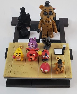 Mcfarlane FNAF Office Desk Construction Set, Five Nights At Freddy’s ...