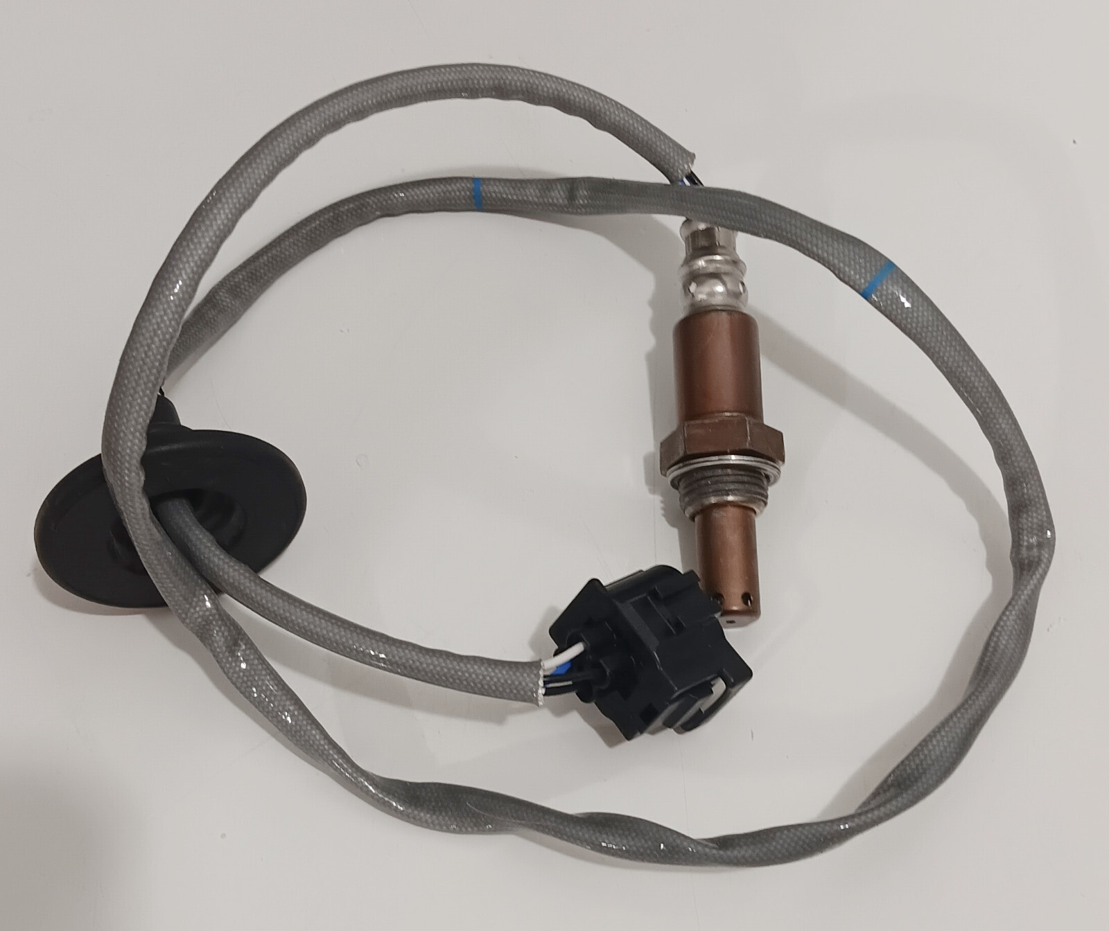 New In Box Mitsubishi Oxygen Sensor 1588A144 | eBay