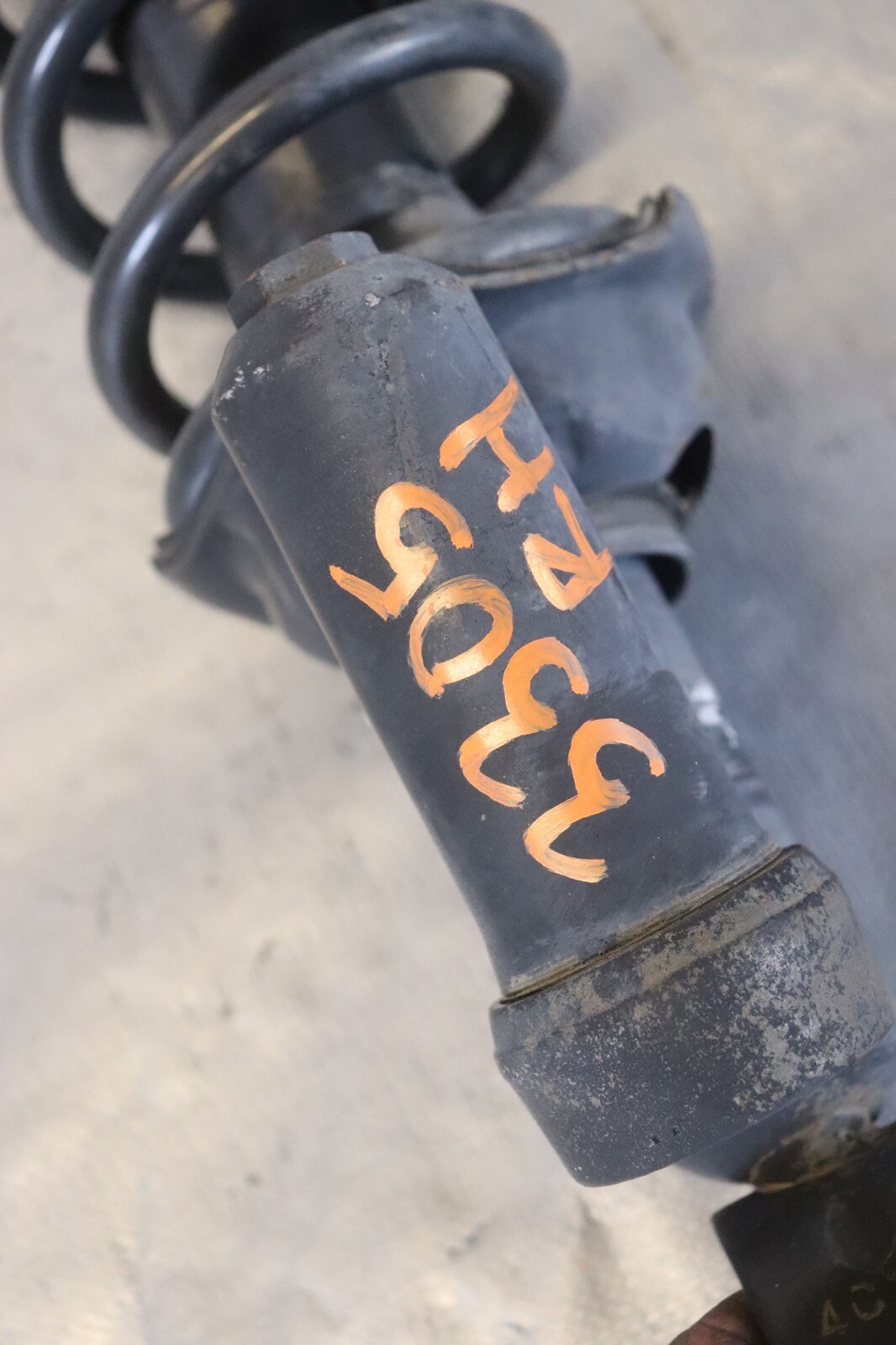 2004 04 HONDA S2000 AP2 F22C 2.2L OEM RH PASSENGER REAR SHOCK & SPRING ...