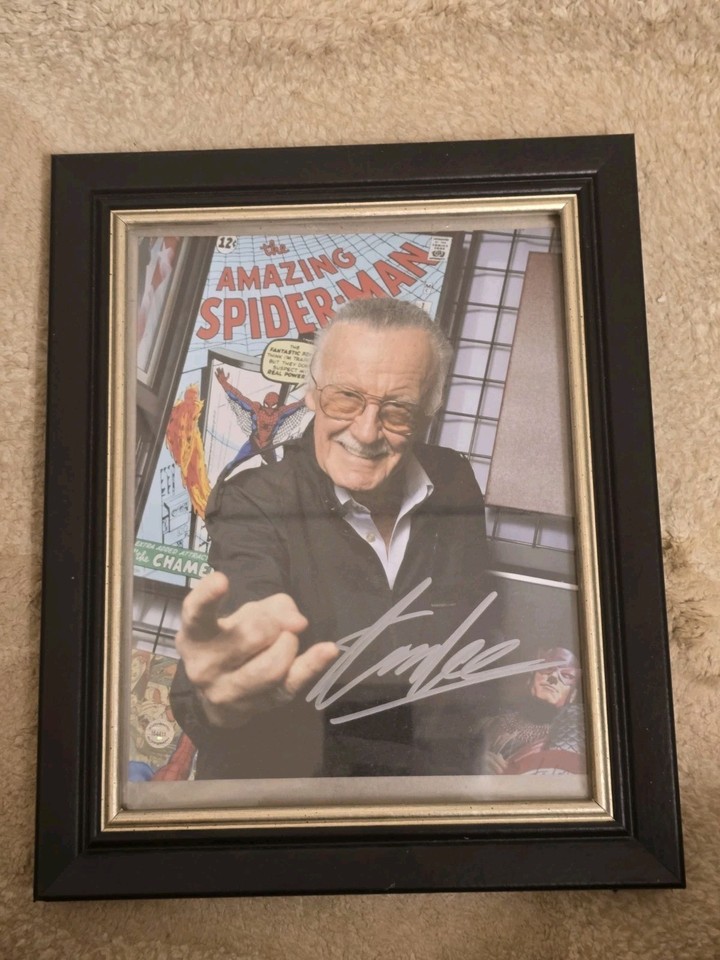 Stan Lee Autographed 8x10 Photo Marvel Comics Avengers Iron Man Hulk W ...