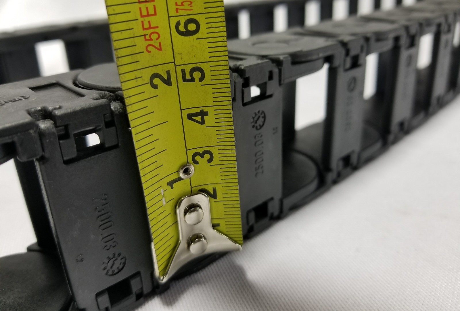 Igus 250-03-055-6MC 6 Ft. Snap Open Cable and Hose Carrier 1-1/2"W ...