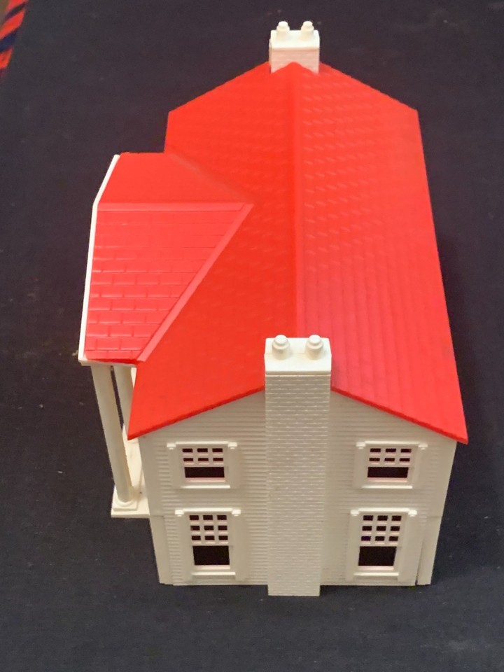 PLASTICVILLE O SCALE PLASTIC COLONIAL MANSION BUILDING KIT #1703-129 | eBay