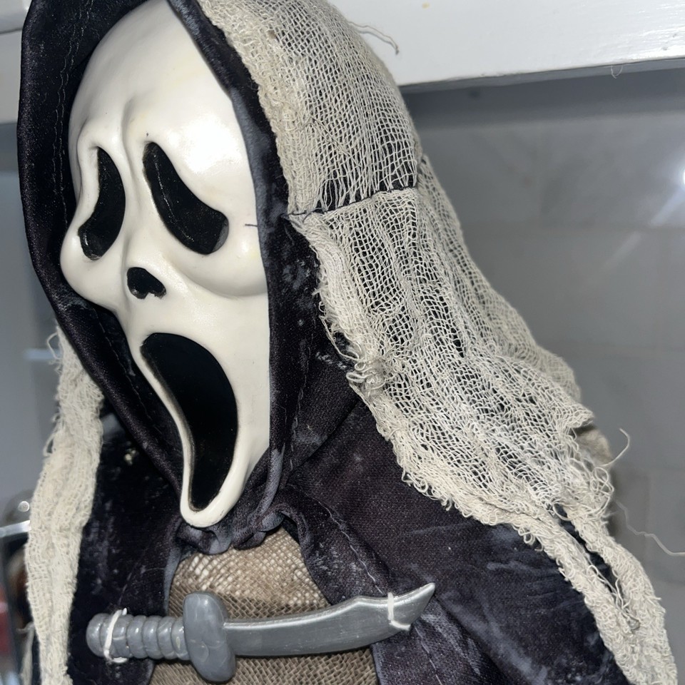 Vintage Scream Rare GHOSTFACE & KNIFE Halloween 20" Hanging EASTER ...