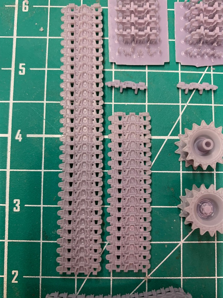 Wide Tracks for Trumpeter 1/35 MT-LB or 2S1 - Quick Fix | eBay