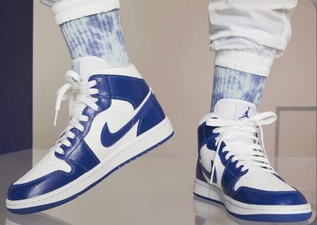 Nike Air Jordan 1 Mid Kentucky Blue - (BQ6472-104 ) Womens Nike Air Jordan 1 Mid Kentucky Blue - (BQ6472-104 ) Womens