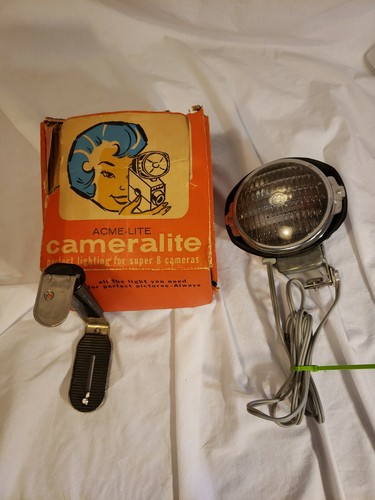 Vintage Acme-Lite Cameralite by GE Top Mount light for Super 8 Cameras ...