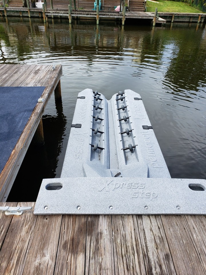 Single- PermaPort XPress Floating PWC Port, Jet Ski Floating Dock ...