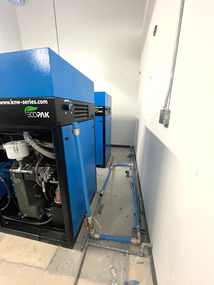 KOBELCO OIL FREE, KNW SERIES, 40 HP AIR COMPRESSOR '' TWO STAGE, 41 HRS ...