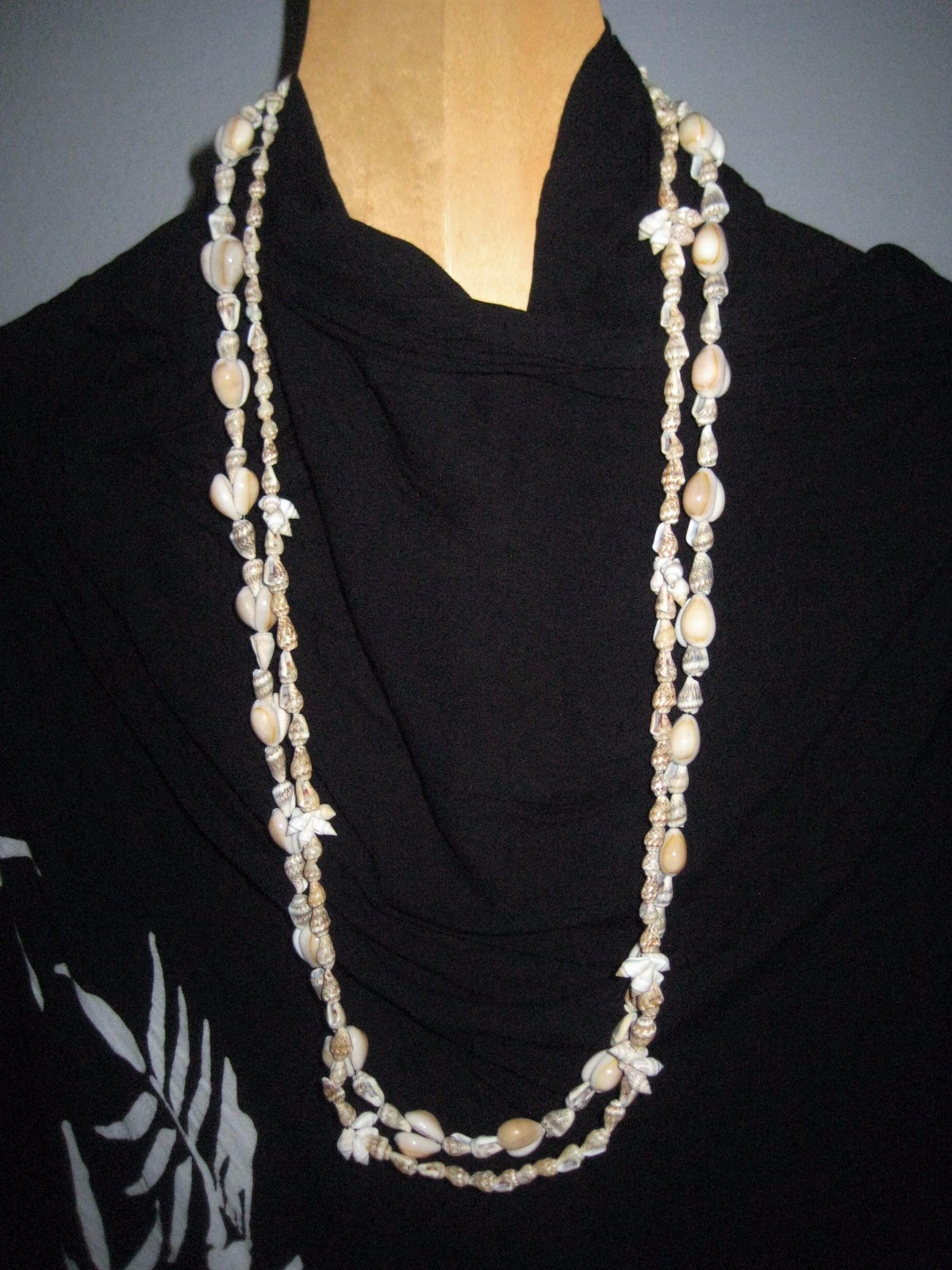 Hawaiian Seashell Necklaces 2 Long Strands Cowrey Gold Ring/Nassa Dove ...