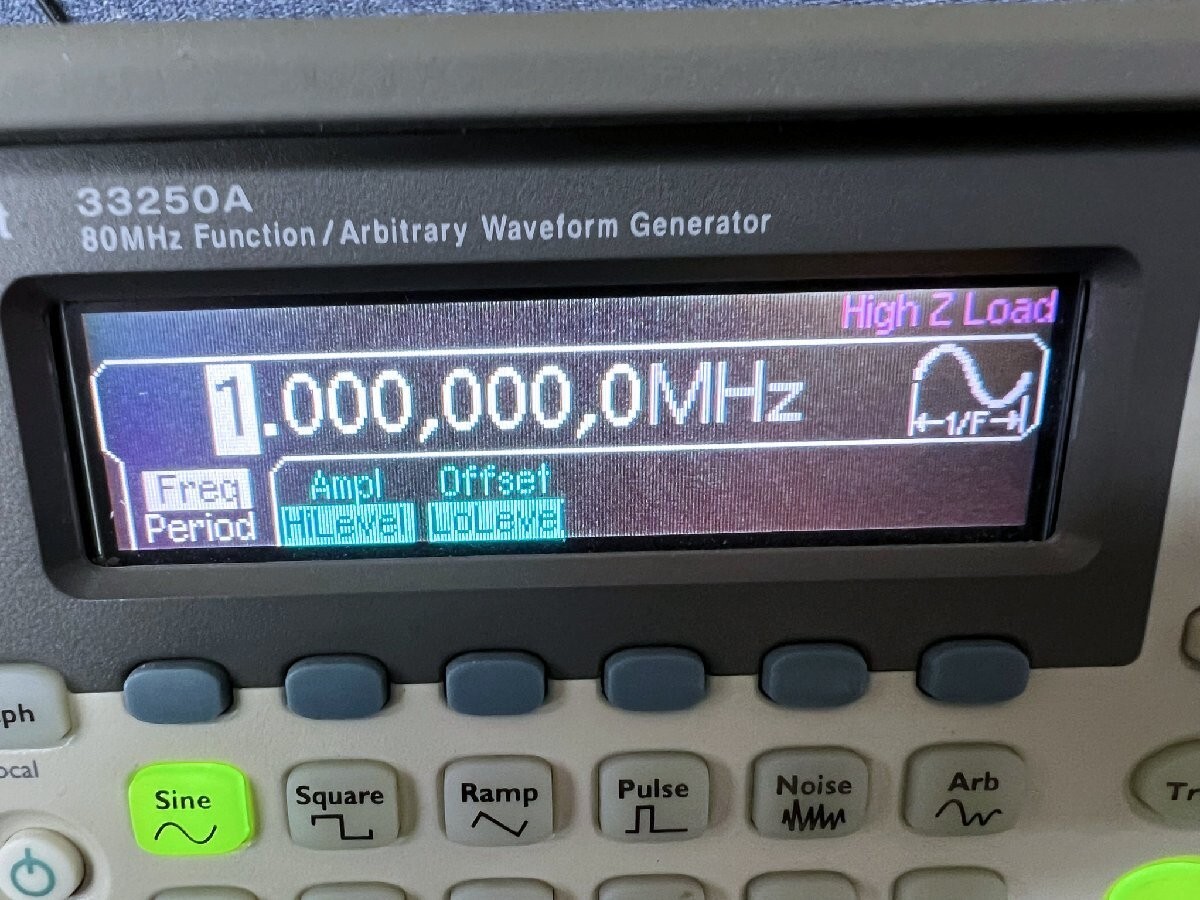 Junk HP Agilent Keysight 33250A 80MHz Function / Arbitrary Waveform ...