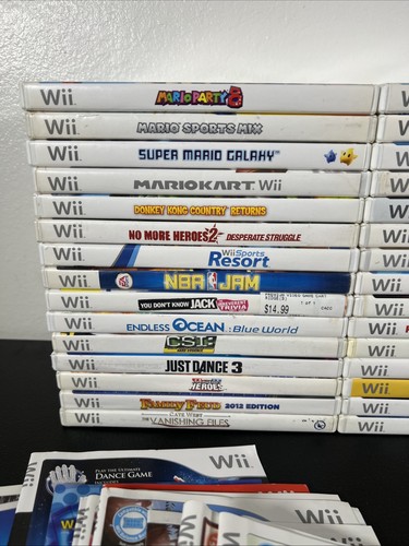 Lot of 30 Empty Nintendo Wii Game Cases, extra manuals and artwork ...