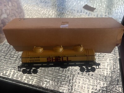 HO Scale Athearn 1500 SHELL Oil 3 dome tanker Train Car KD | eBay