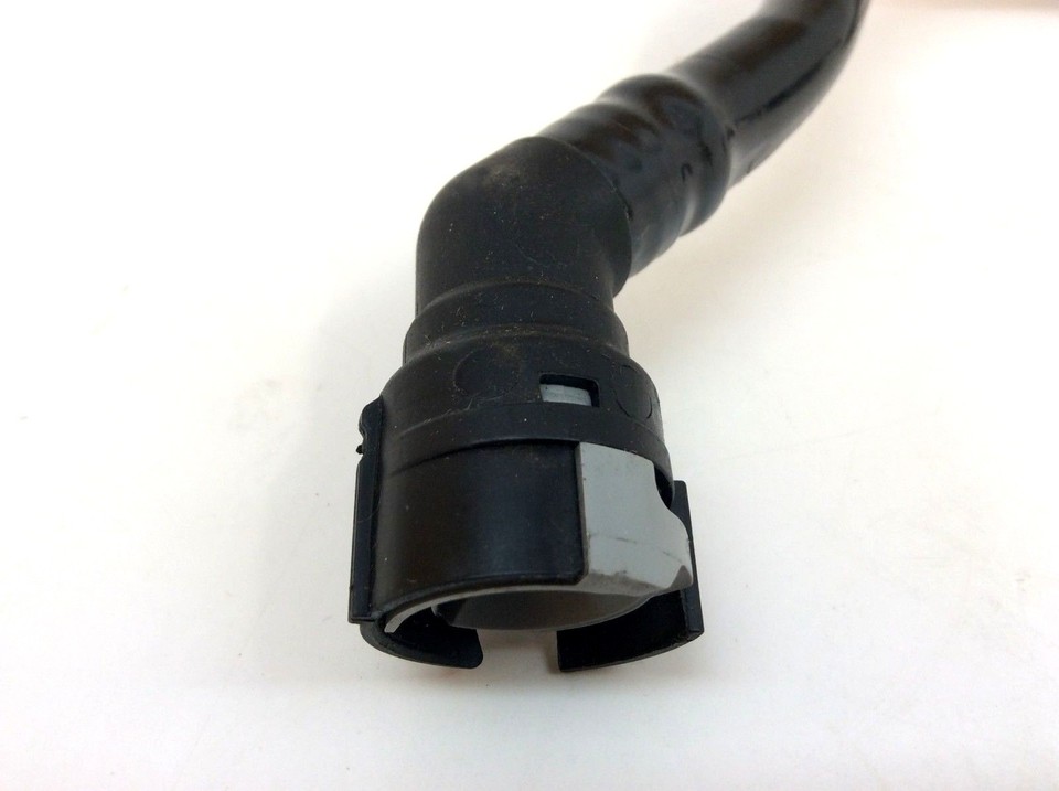 Ford Transit Connect 2.0L Crankcase Breather Emission PCV Valve Hose ...