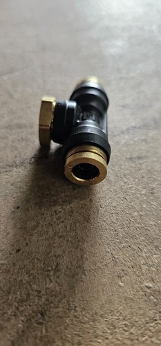 23-14416-001 Air Line TEE PUSH Fitting for Freightliner M2 Bussiness ...