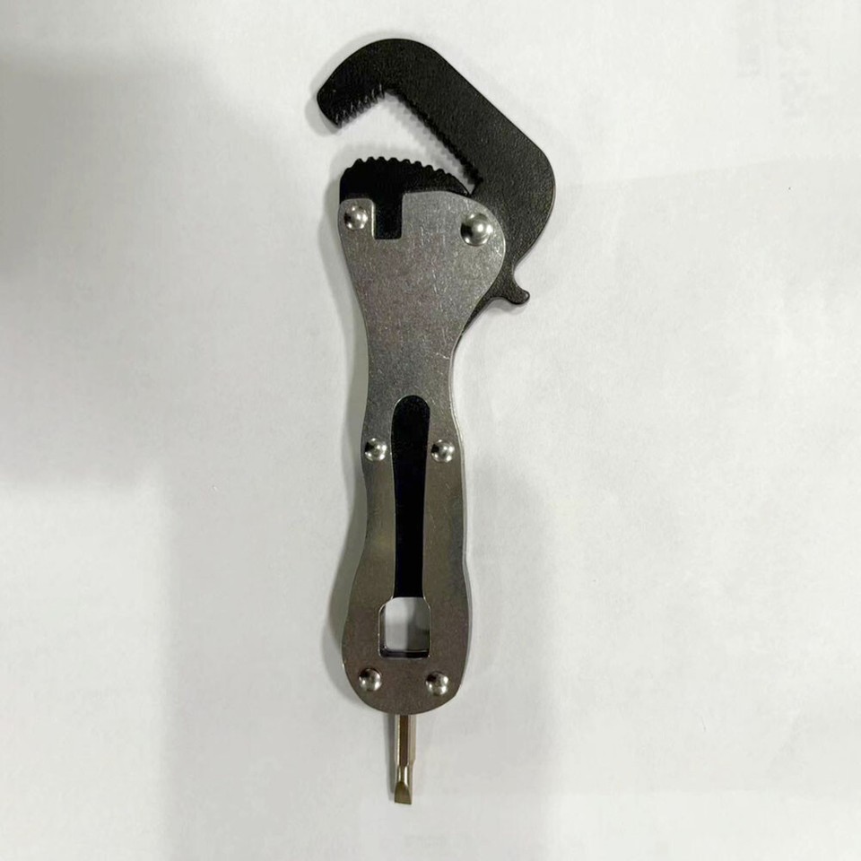 Pipe Vise Micro Stubby 3.75 Inch Self-Adjusting Wrench with Contoured ...